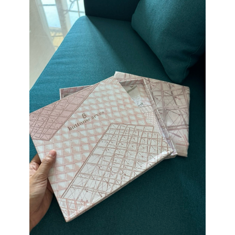 Jual *sold*Buttonscarves Louvre Rose | Shopee Indonesia