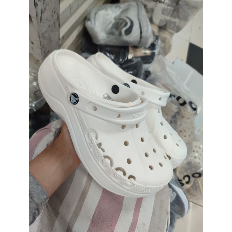 Jual SANDAL / SENDAL CROCS ORIGINAL BAYA PLATFORM PUTIH / WHITE ...