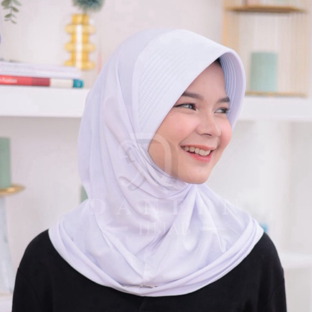 Jual Bergo Pet Tebal Size M/ Kerudung Sport Instan/ Jilbab Jersey Premium | Daneen Hijab ...