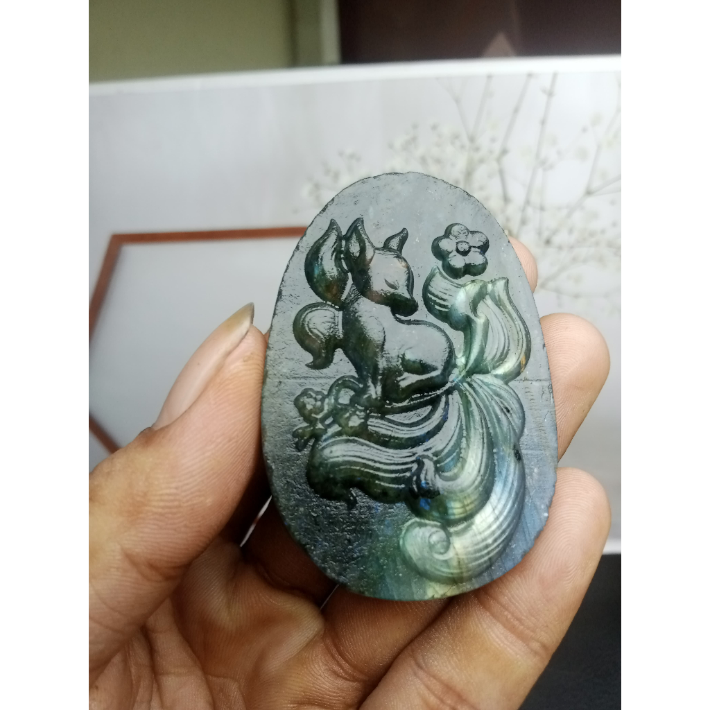 Jual Natural Labradorite Carved Stone Fox with Nine Tail (20) | Shopee ...