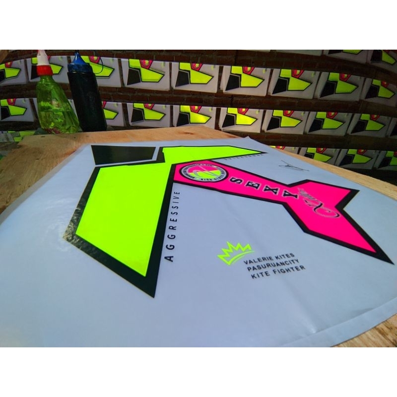 Jual KERTAS LAYANGAN SABLON 3 WARNA - VALERIE (250 Lembar) | Shopee ...
