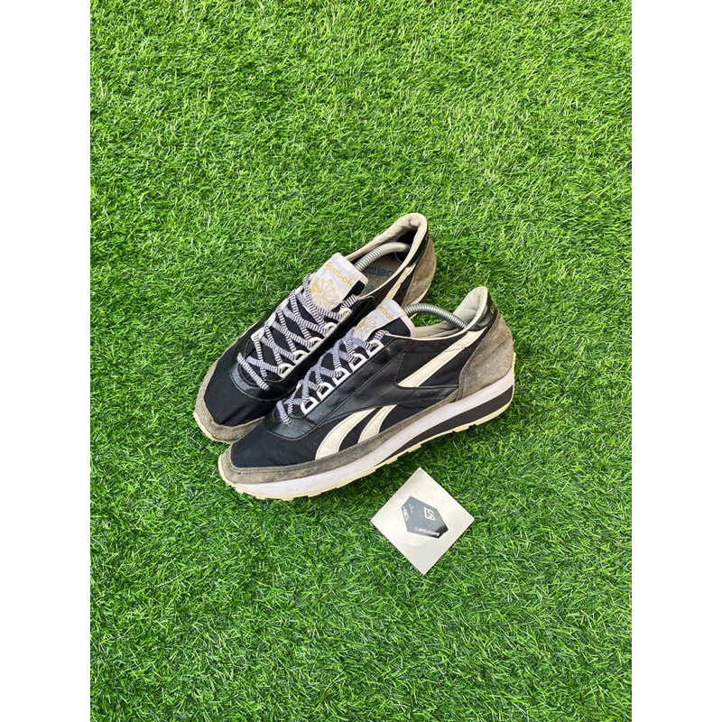 Jual REEBOK AZTEC | Shopee Indonesia
