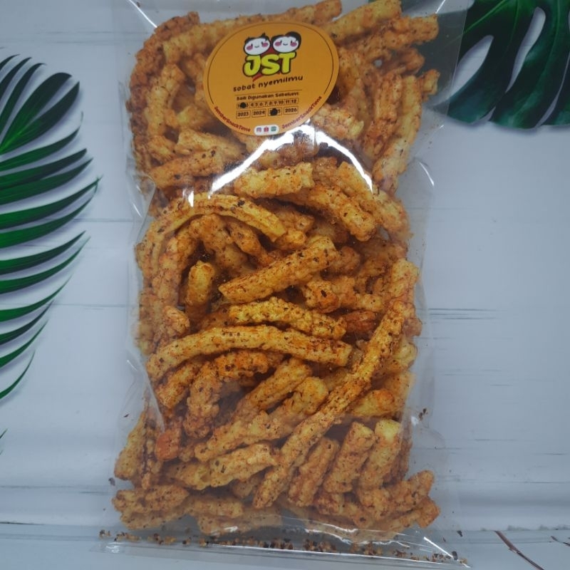 Jual [150gr] Krupuk Pedas Seblak Pedas Seblak Akar Kiloan Jember Snack ...
