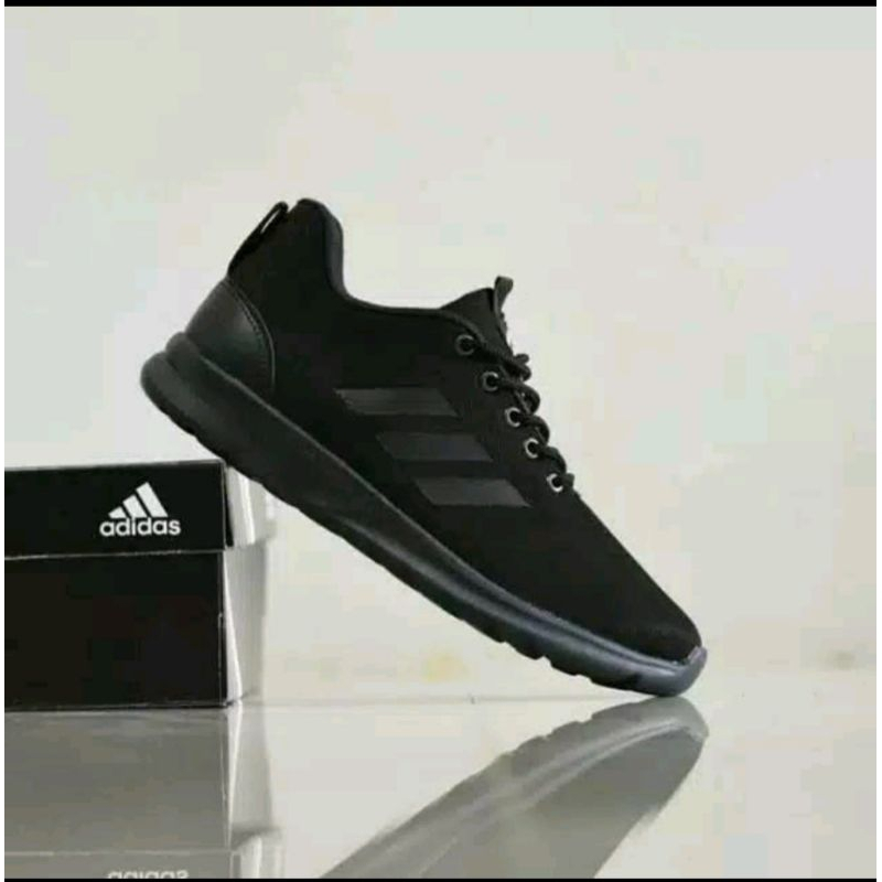 Jual Sepatu sneakers flanit//Sepatu Sekolah//Sepatu full hitam//Sepatu ...