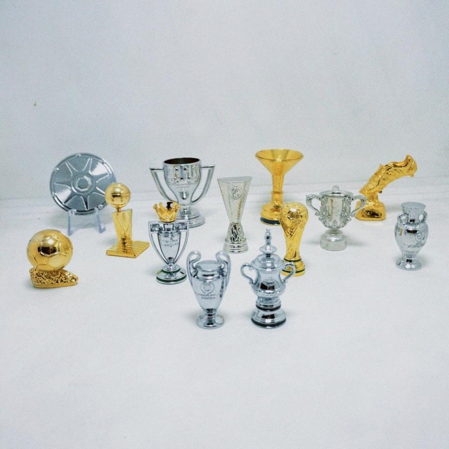 Jual Miniatur Trophy Sepak Bola dan Basket Lengkap | Shopee Indonesia