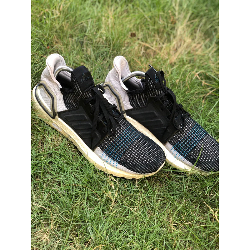 Jual sepatu adidas ori second | Shopee Indonesia