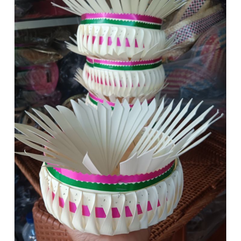Jual canang iser/sampian gebogan// ukuran 16cm ental// | Shopee Indonesia