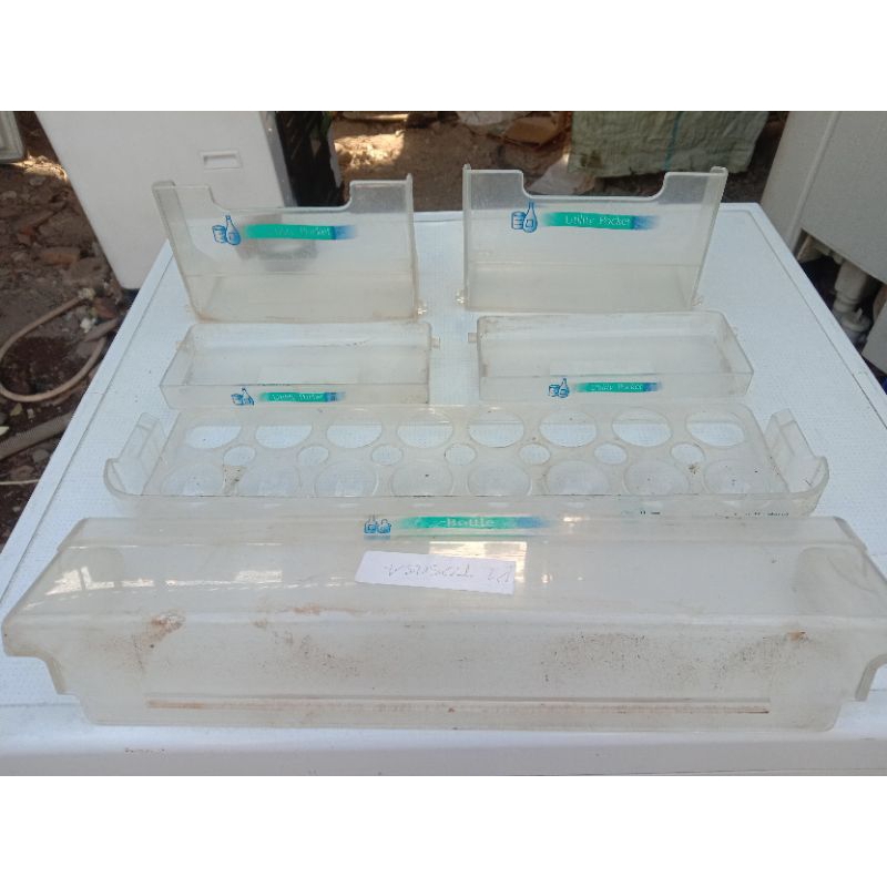 Jual RAK PINTU KULKAS THOSIBA GLACIO 1 DAN 2 PINTU ORIGINAL COPOTAN | Shopee Indonesia