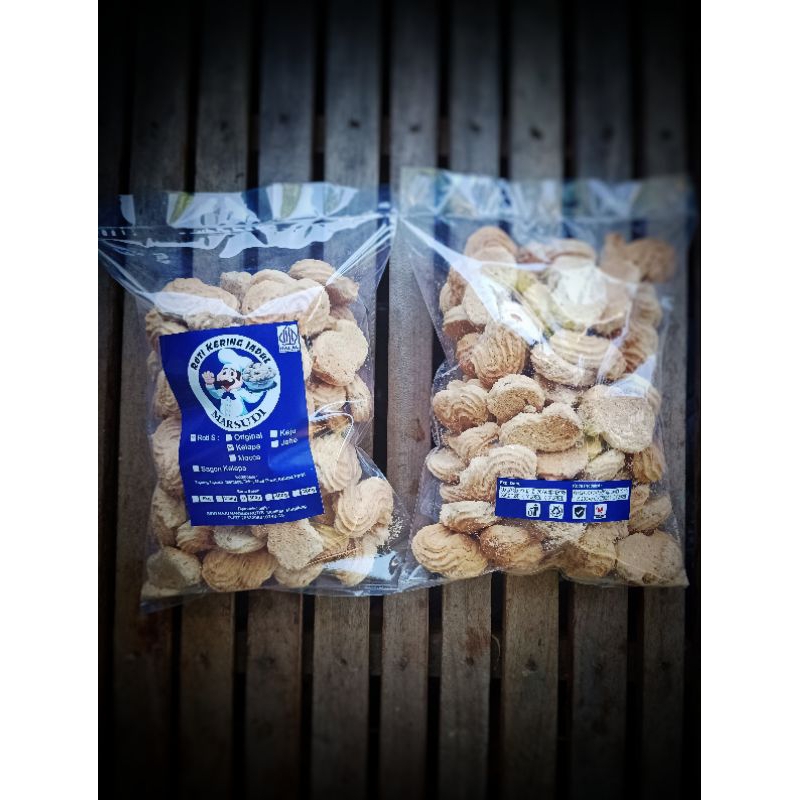 Jual Roti kelapa,Roti garut,Roti leter S kemasan standar 500gr | Shopee ...
