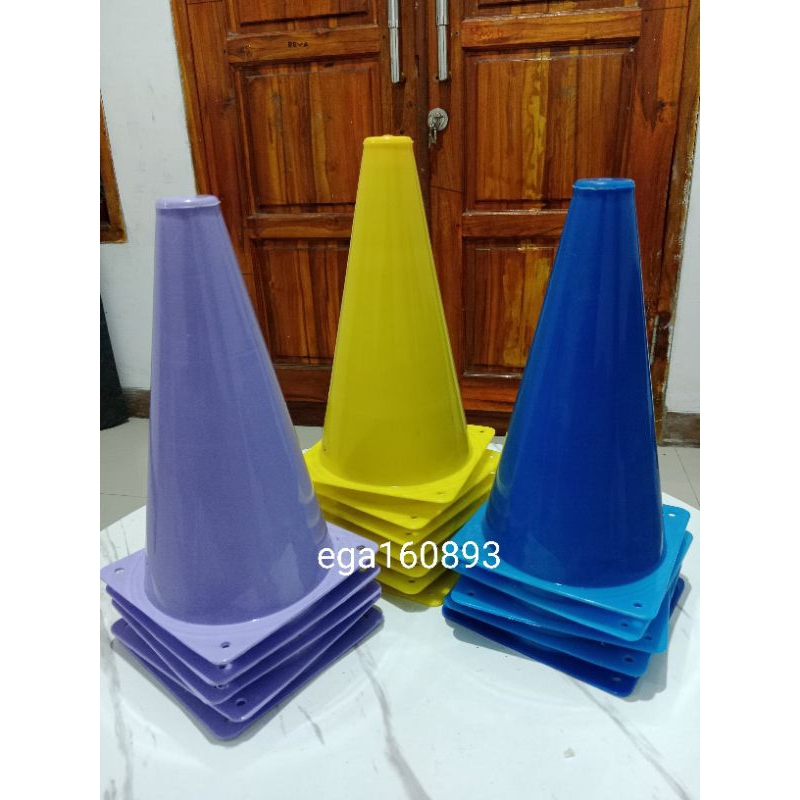 Jual SATU SET 12 pcs (1 Lusin) CONE / CONES KERUCUT 23CM TEBAL | Shopee ...