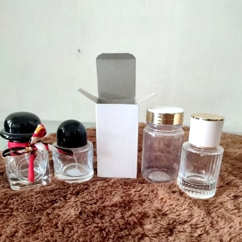 Jual Box Botol POLOS 4,5 x 8,5 / Kemasan parfum chluoe twilly byredo ...