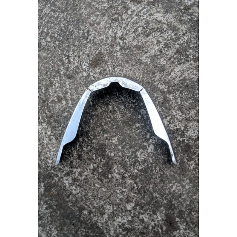 Jual bando sayap yamaha v80 superdeluxe / besi tengah sayap (tebeng ...