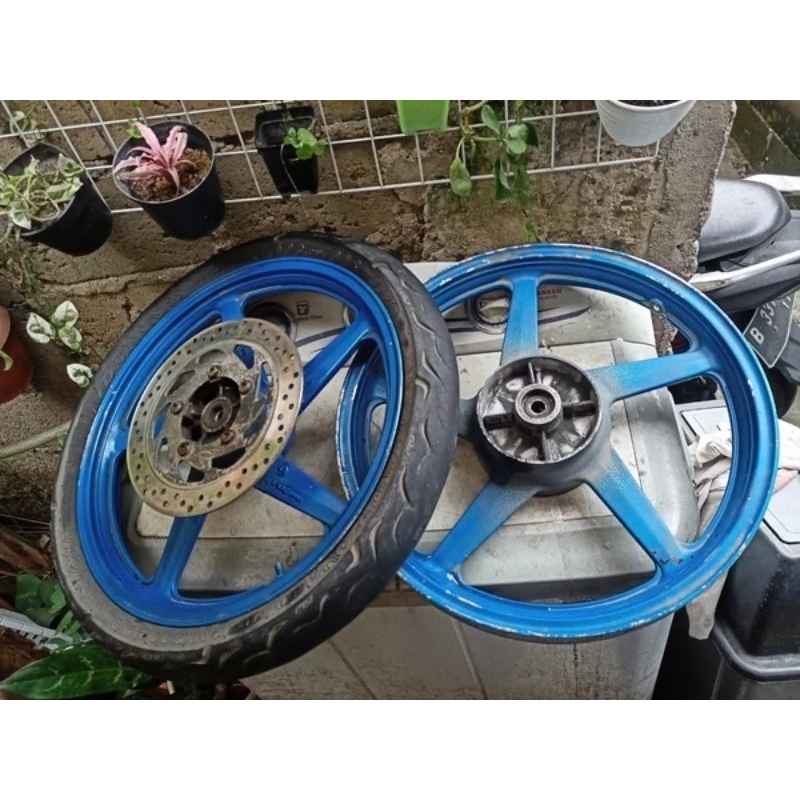Jual Velg vixion old lama bisa scorpio rx King dll dengan penyesuaian ...