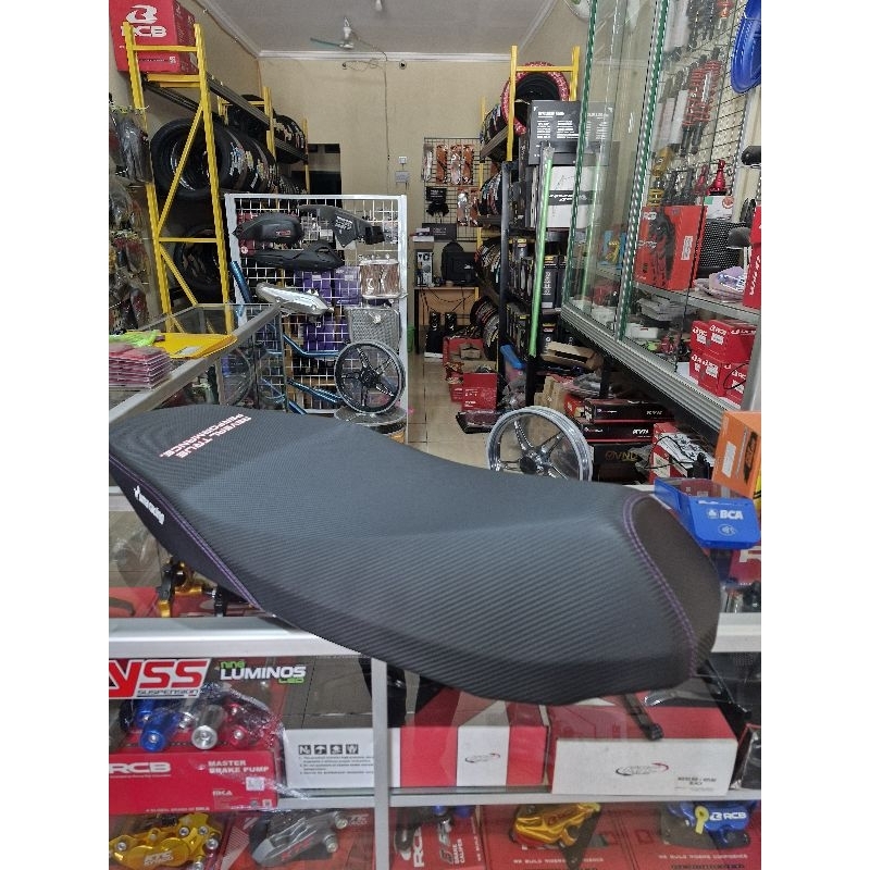 Jual Jok Motor / Racing Seat Uma Racing Yamaha Nmax dan Aerox New ...