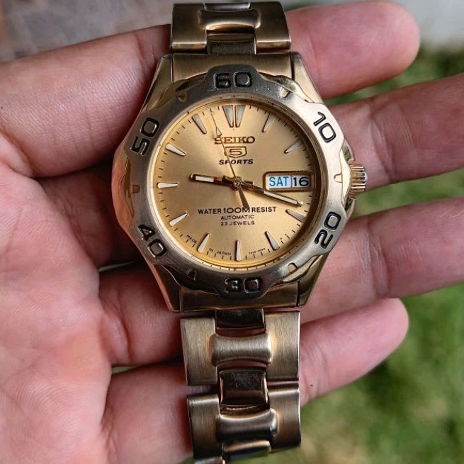Jual Seiko 5 Sports Gold Automatic WR100M | Shopee Indonesia
