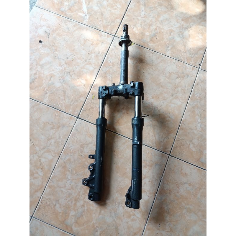 Jual shock depan set Suzuki spin 125 original | Shopee Indonesia