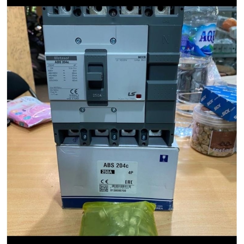 Jual MCCB LS ABS 204C 250A / MCCB LS 4P 250A | Shopee Indonesia