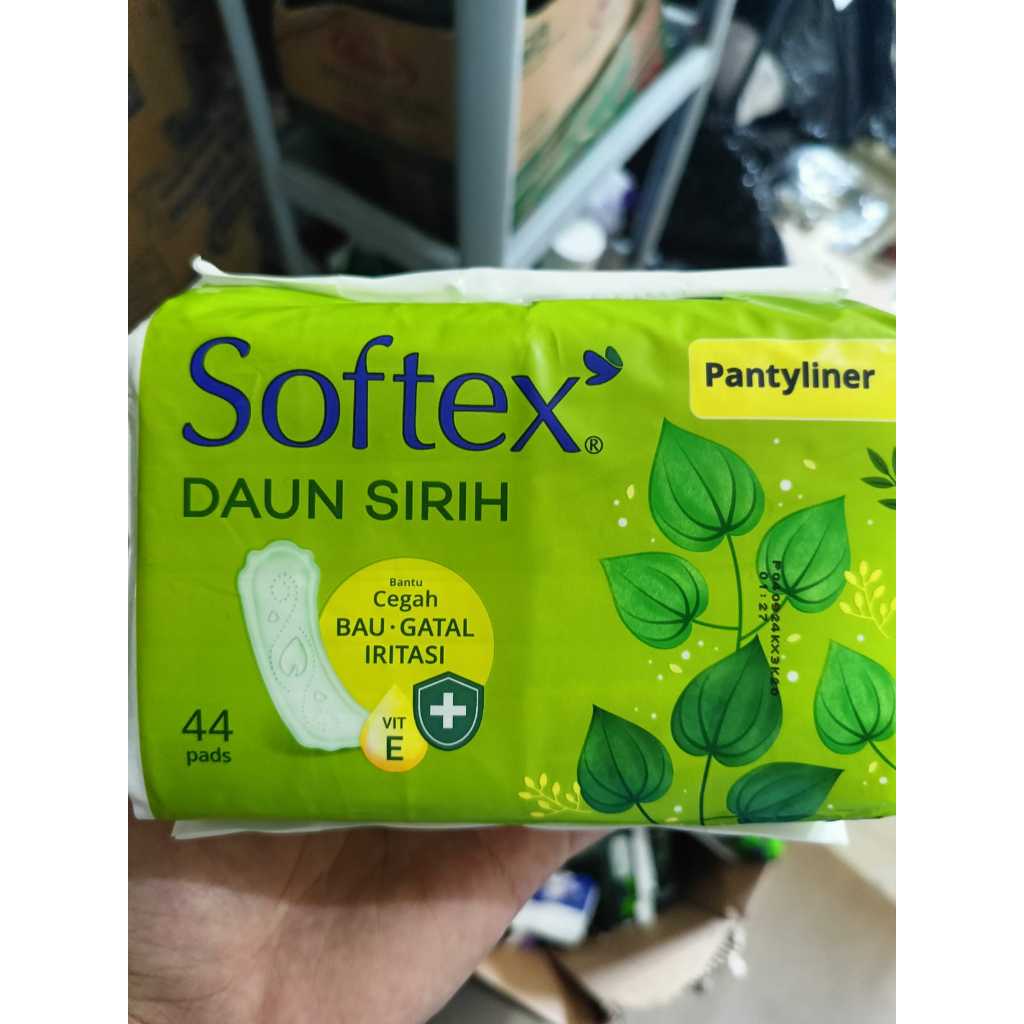 Jual Pantyliner Softex Daun Sirih + Vitamin E isi 44s - Pantyliner Daun ...
