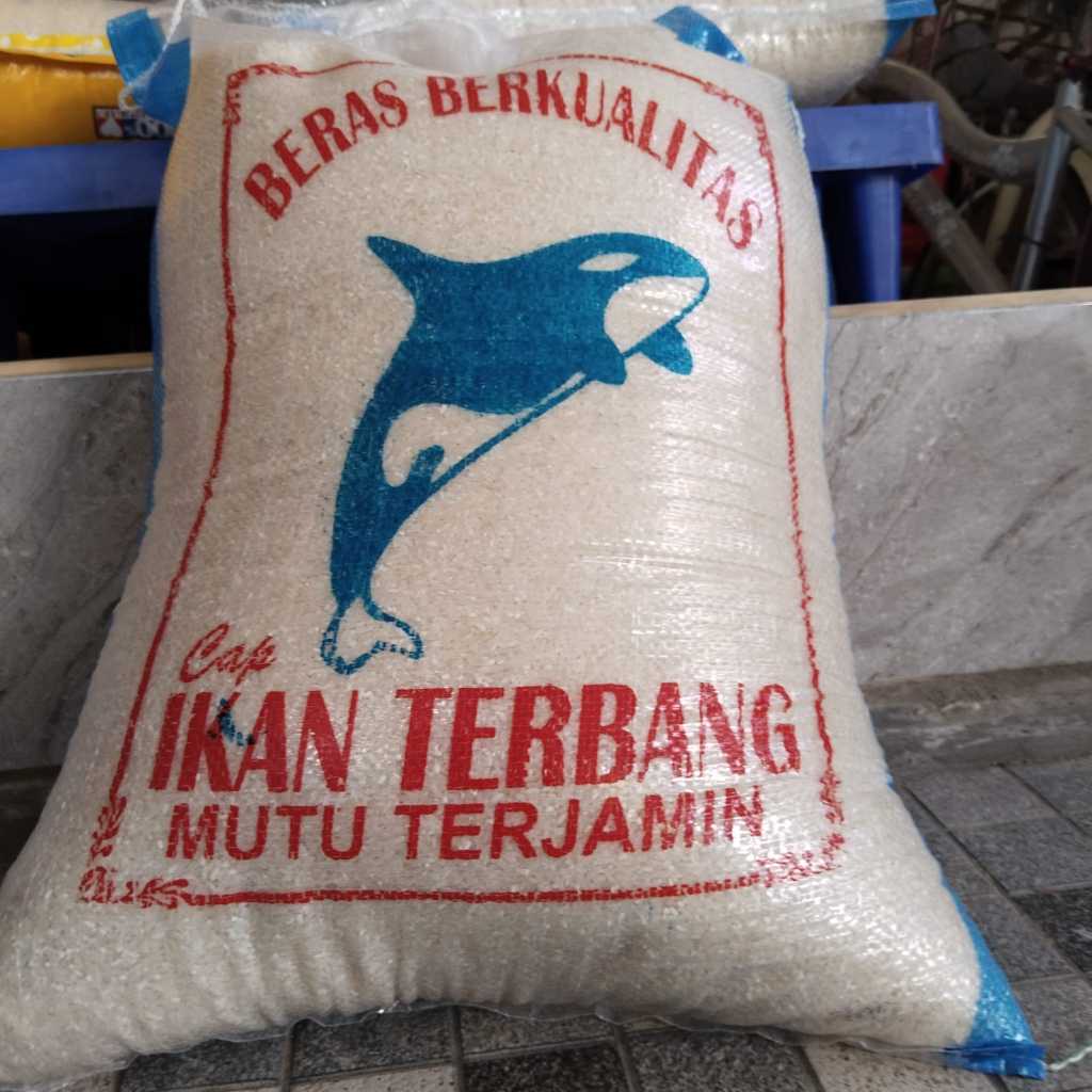 Jual Beras Berkualitas Cap Ikan Terbang 25kg | Shopee Indonesia