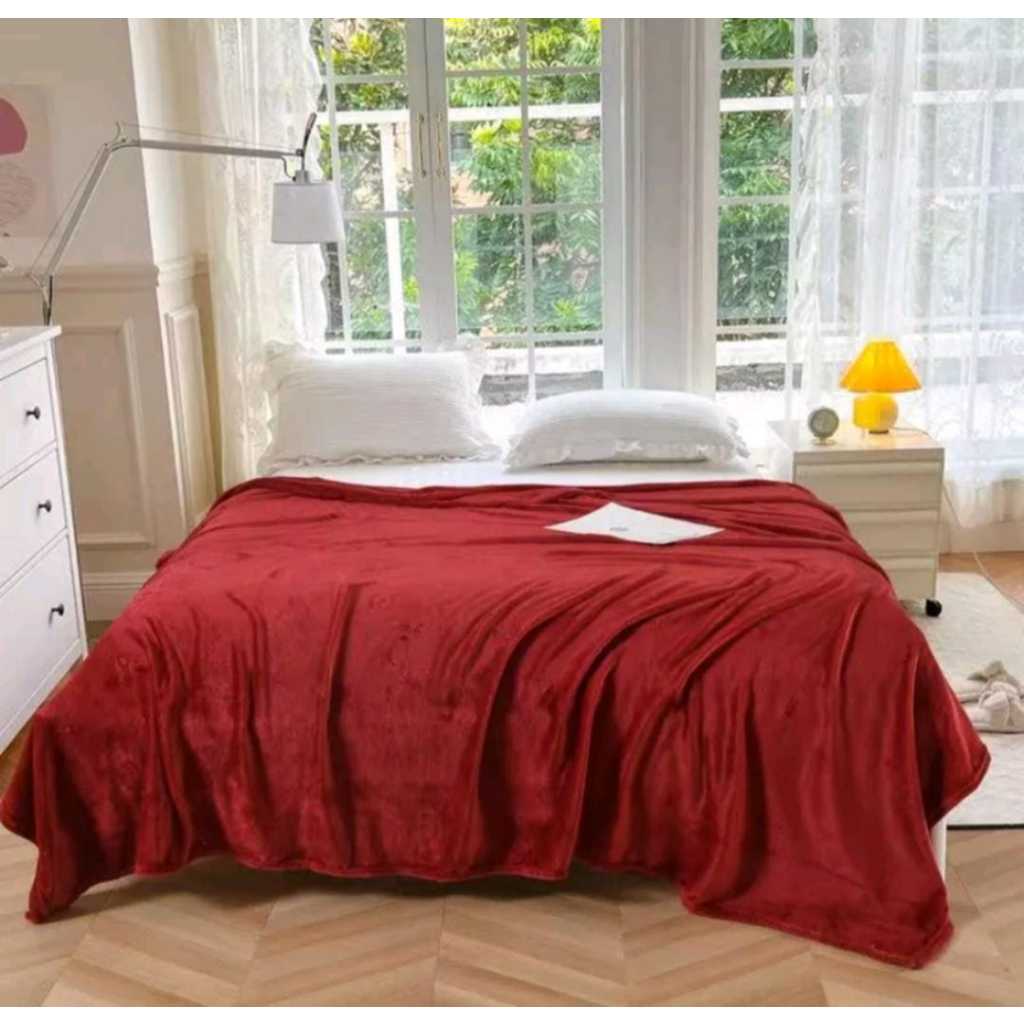 Jual Selimut Polos Hotel Tebal Lembut 180x200 Tanpa Tas | Shopee Indonesia