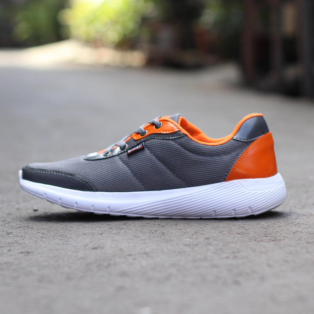 Jual Sepatu Running Pria Kekinian | Sepatu Joging Pria Murah | Sepatu ...