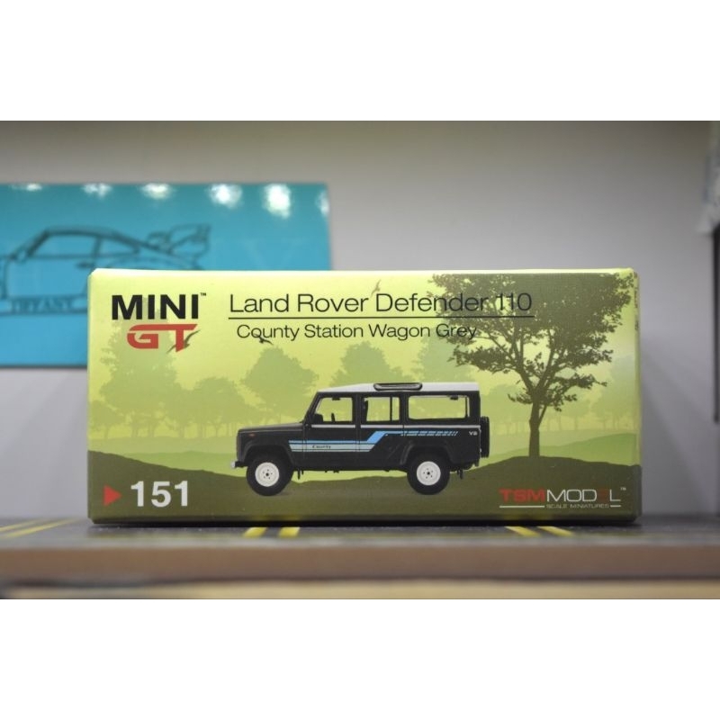 Jual MINI GT LAND ROVER DEFENDER 110 COUNTY STATION WAGON GREY | Shopee ...