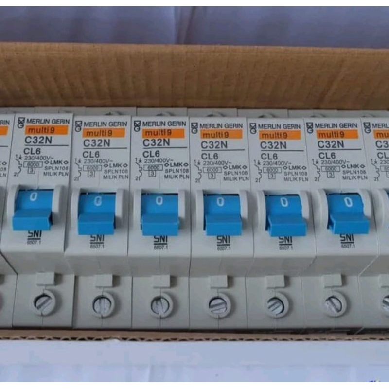 Jual MCB MERLIN GERIN BIRU dan MCB masaki 2A 4A 6A 10A 16A 20A 25A 32A 40A | Shopee Indonesia