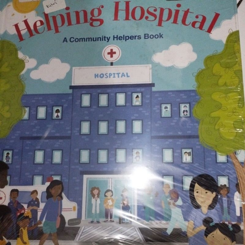 Jual helping hospital a community helpers book | Shopee Indonesia