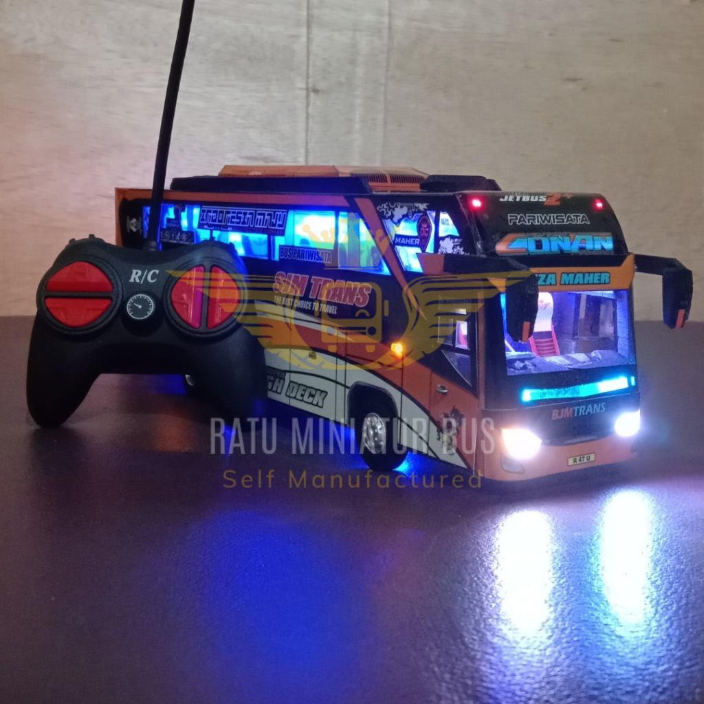 Jual Miniatur Bus SJM Trans Detective Conan Remote Control Telolet ...