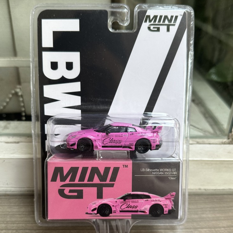 Jual Mini GT 281 LB Silhouette Works Nissan 35GT RR Pink Class GTR R35 ...