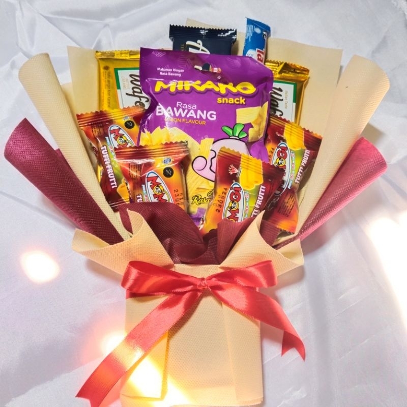 Jual Buket Snack / Buket jajan / Buket Snack Wisuda / Buket Snack ...