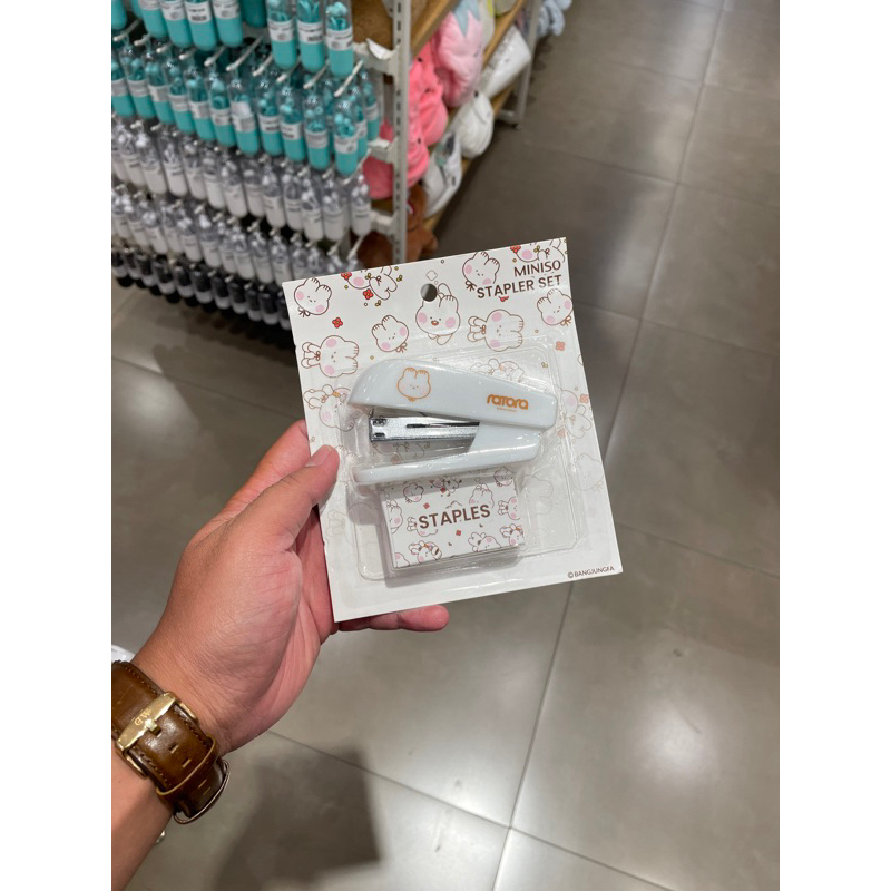 Jual MINISO X RATORA SERIES STAPLER SET STAPLES MINISO | Shopee Indonesia