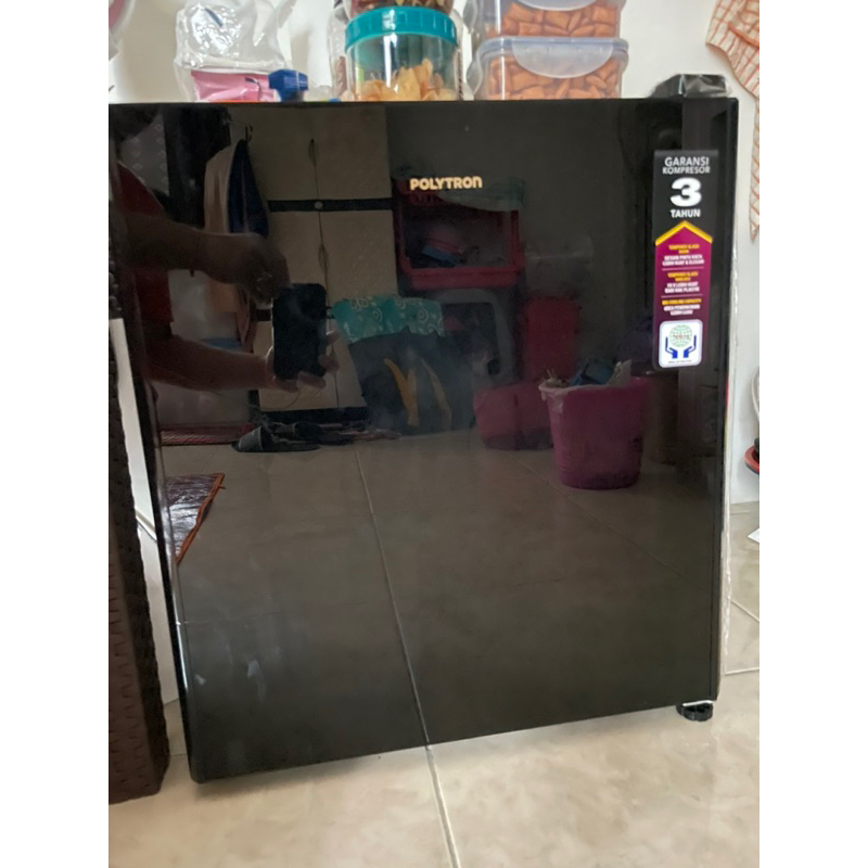 Jual kulkas mini polytron 50 liter | Shopee Indonesia