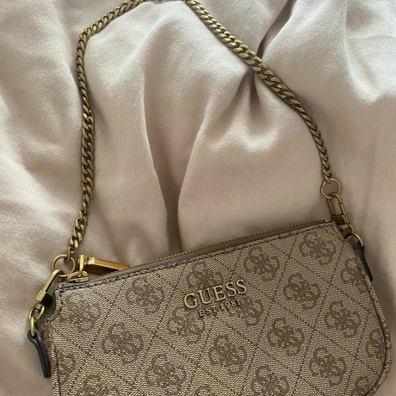 Jual tas guess | Shopee Indonesia