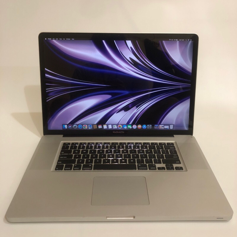 Jual MacBook Pro Limited Edition 17inch - i5 Dual VGA- Ram 8 Ssd256GB ...