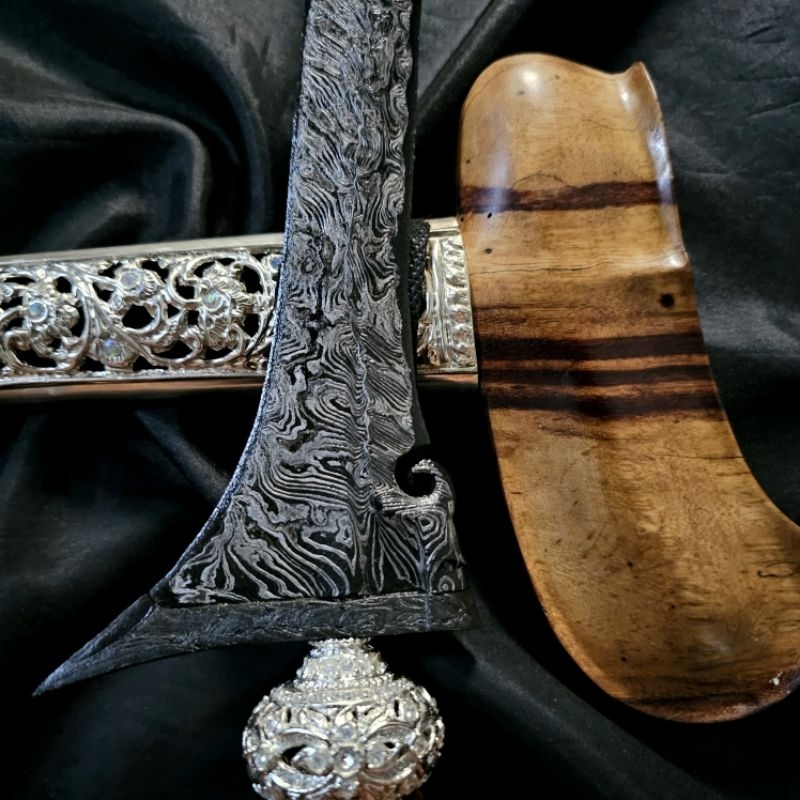 Jual Keris Laler Mengeng II Pamor Lar Gangsir | Shopee Indonesia