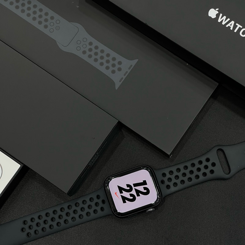 Jual Apple Watch Series 6 44MM Nike Black - Second Good Condition ...