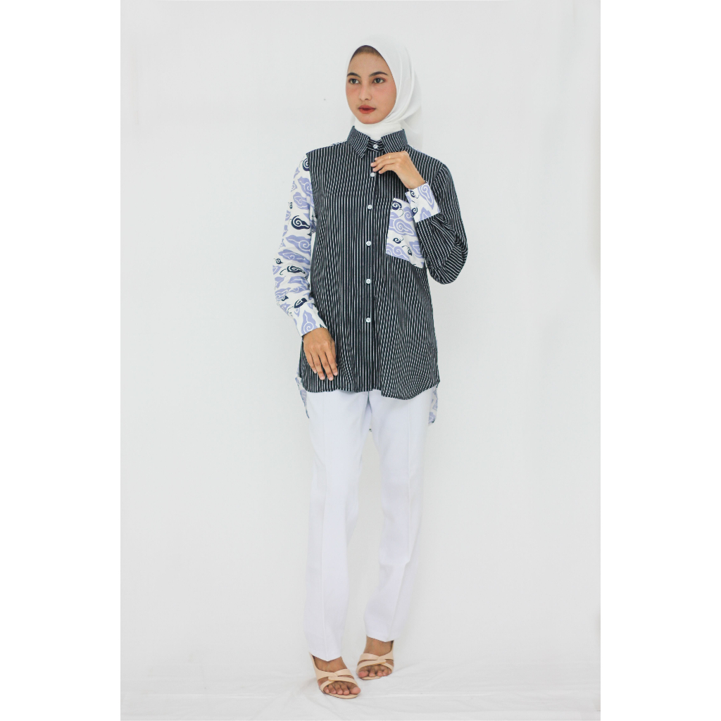 Jual BATIK SALMA Blouse Batik Wanita Mega Mendung | Shopee Indonesia
