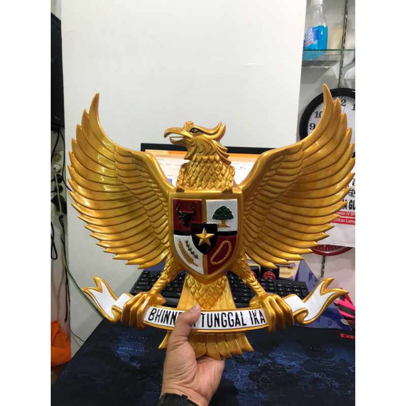 Jual GARUDA Pancasila fiber uk 40cm x 50 cm | Shopee Indonesia
