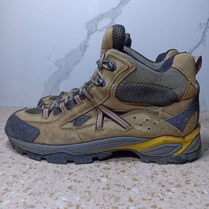Jual Sepatu Hiking cabelas mid trecker size 47 31 cm | Shopee Indonesia
