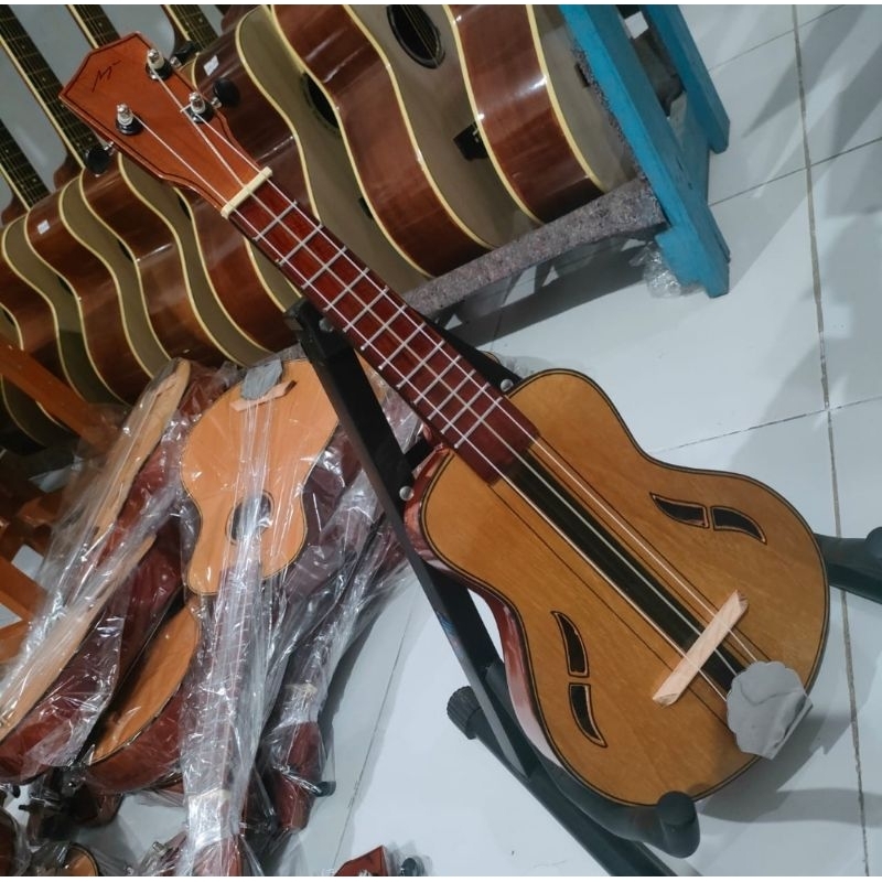 Jual cod ukulele kulele cak cuk kentrung senar 3 dan 4 lubang biola ...