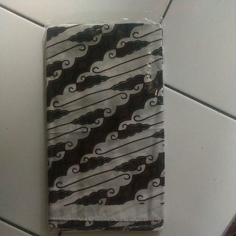 Jual kain jarik lereng putih dan coklat real pict ukuran 200 cm x 100 ...