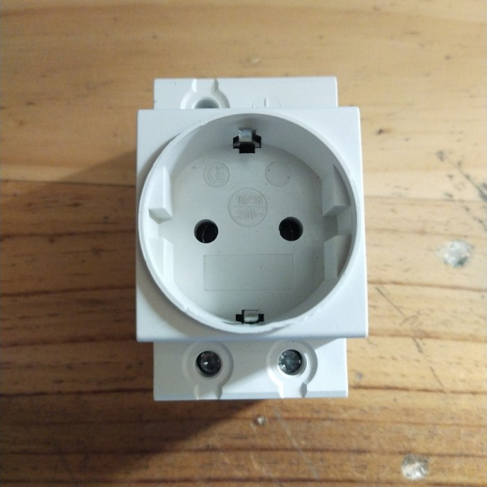 Jual DIN RAIL SOCKET FORT CEE 16A 250V FTK-250 STOP KONTAK DIN RAIL REL MCB | Shopee Indonesia