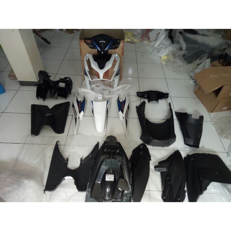 Jual Honda Vario 125 lama full set body halus dan kasar Vario 125 fi ...
