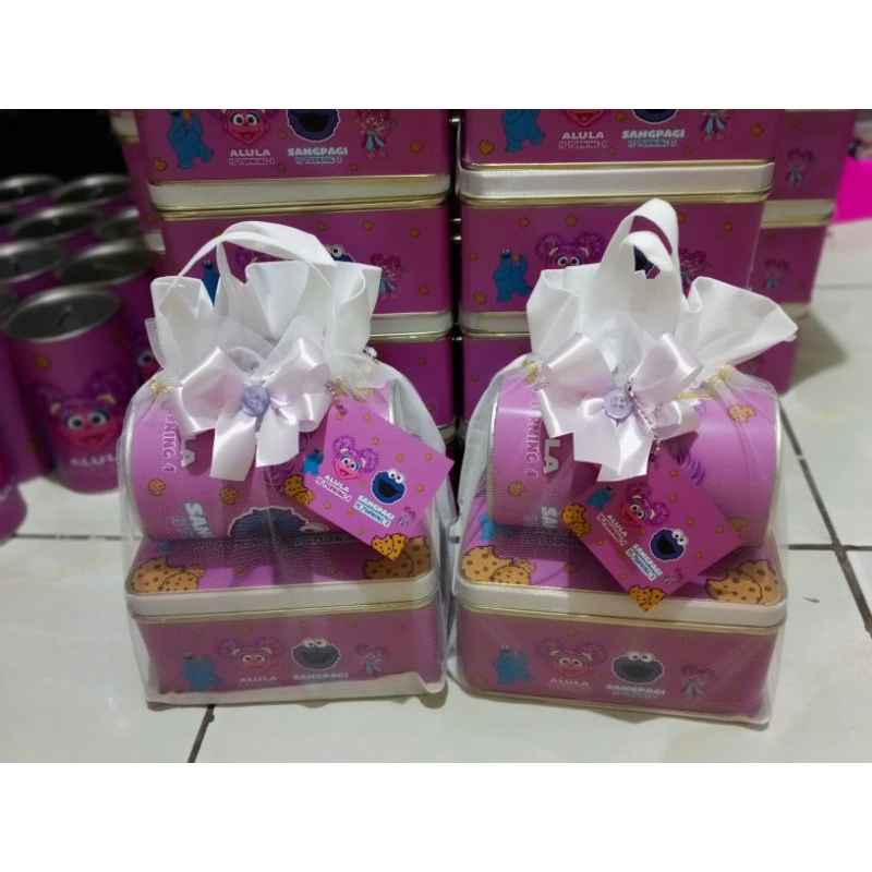 Jual paket snack box kaleng dan celengan kaleng custom | Shopee Indonesia