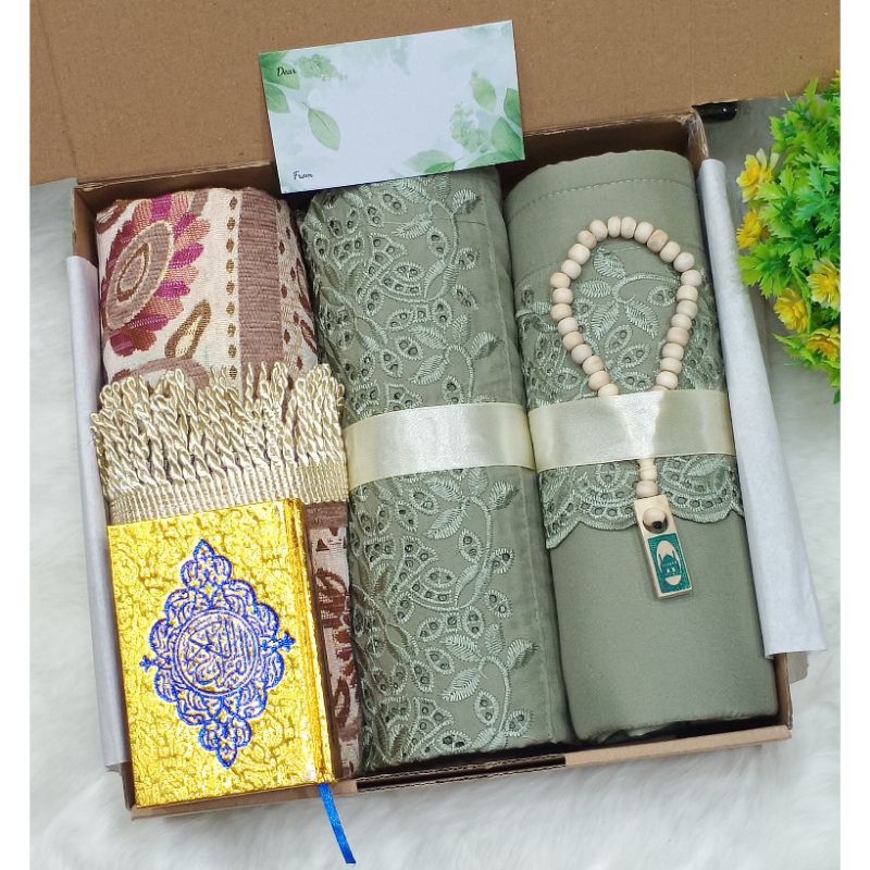 Jual Hampers Hadiah Kado Set Mukena Sejadah Ulang Tahun/Graduation ...