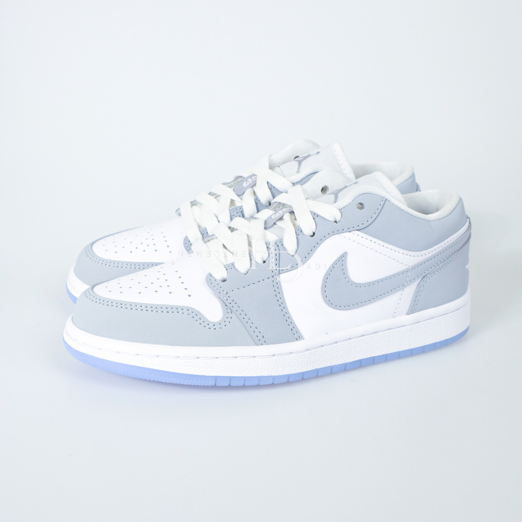 Jual Air Jordan 1 Low White Wolf Grey (W) DC0774-105 | Shopee Indonesia