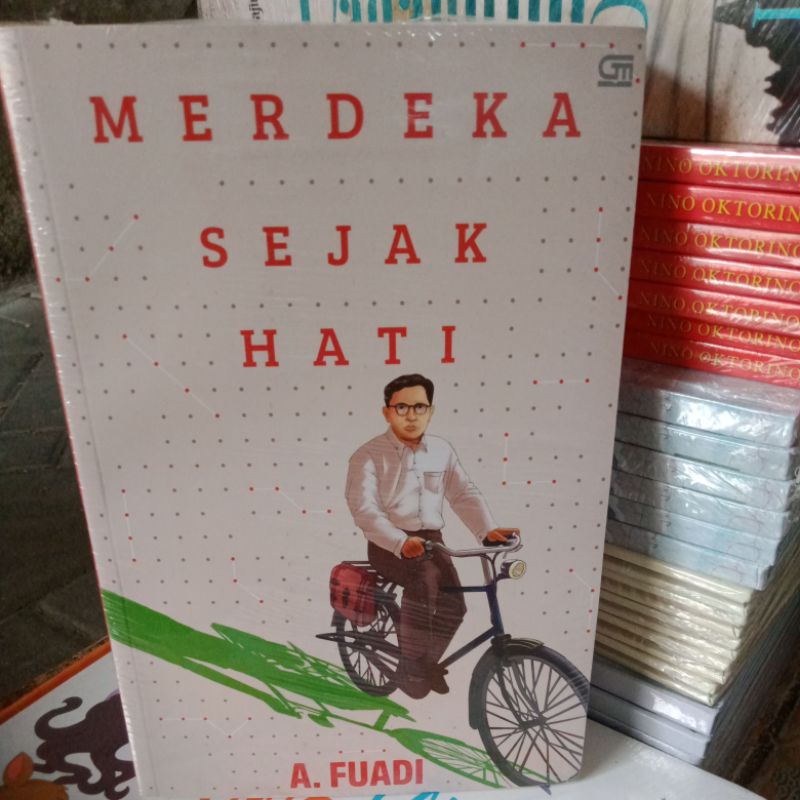 Jual MERDEKA SEJAK HATI A FUADI | Shopee Indonesia