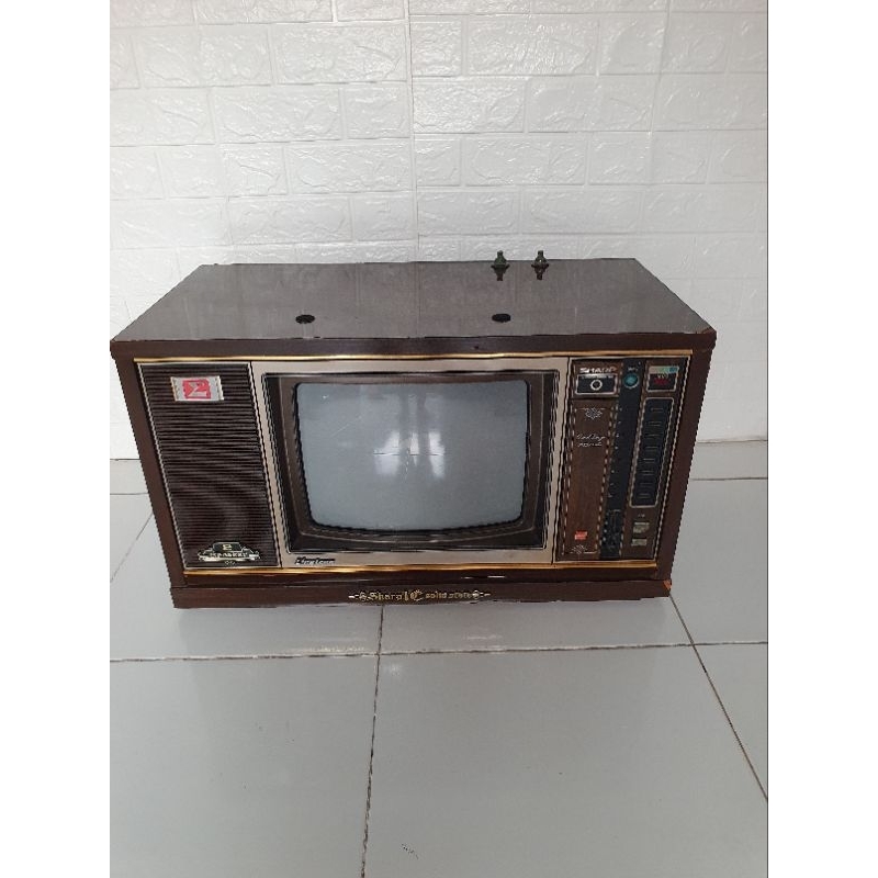 Jual TV Hitam Putih Jadul Sharp Linytron Solid State | Shopee Indonesia