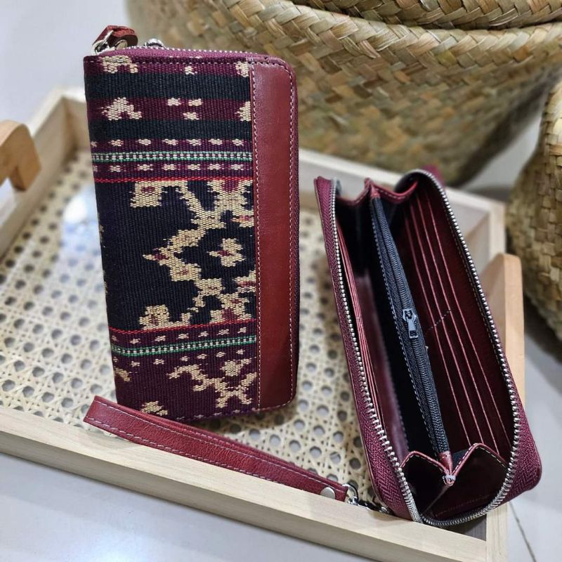 Jual DOMPET SIMPLE ETNIK TENUN NTT DAN KULIT ASLI | Shopee Indonesia